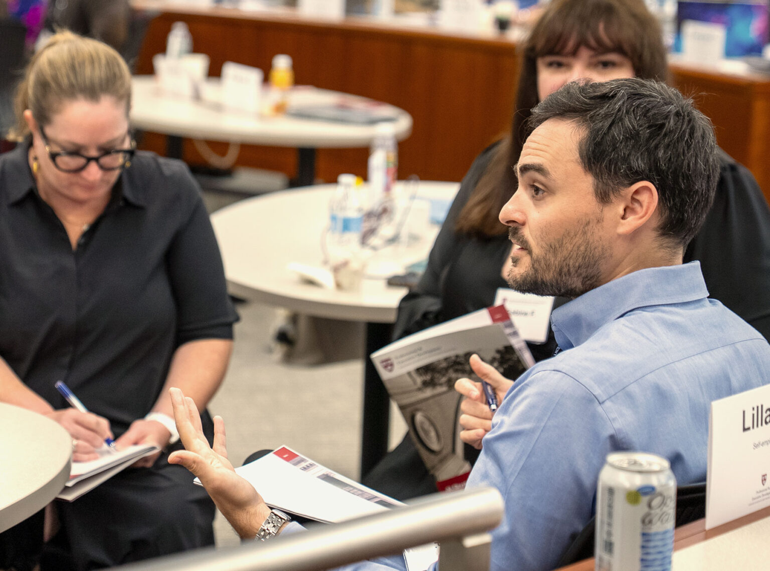 Data Visualization with AI: Turning Complexity into Clarity - Professional & Executive ...